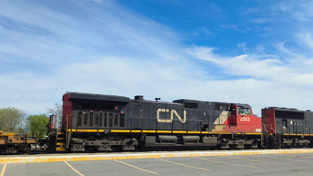 CN 2553